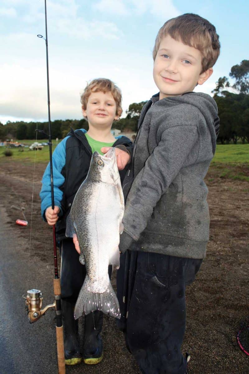 Finding and Fishing Mudeyes - AFN Fishing & Outdoors